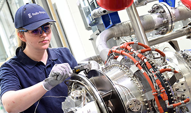 New Rolls-Royce small engine set to begin tests to advance hybrid ...